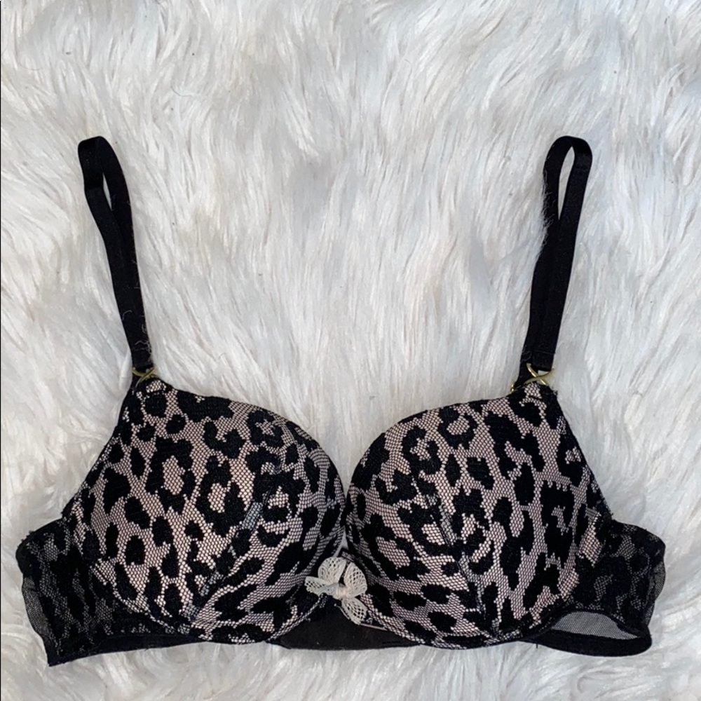 Victoria’s Secret Very Sexy Pushup Bra - Gem